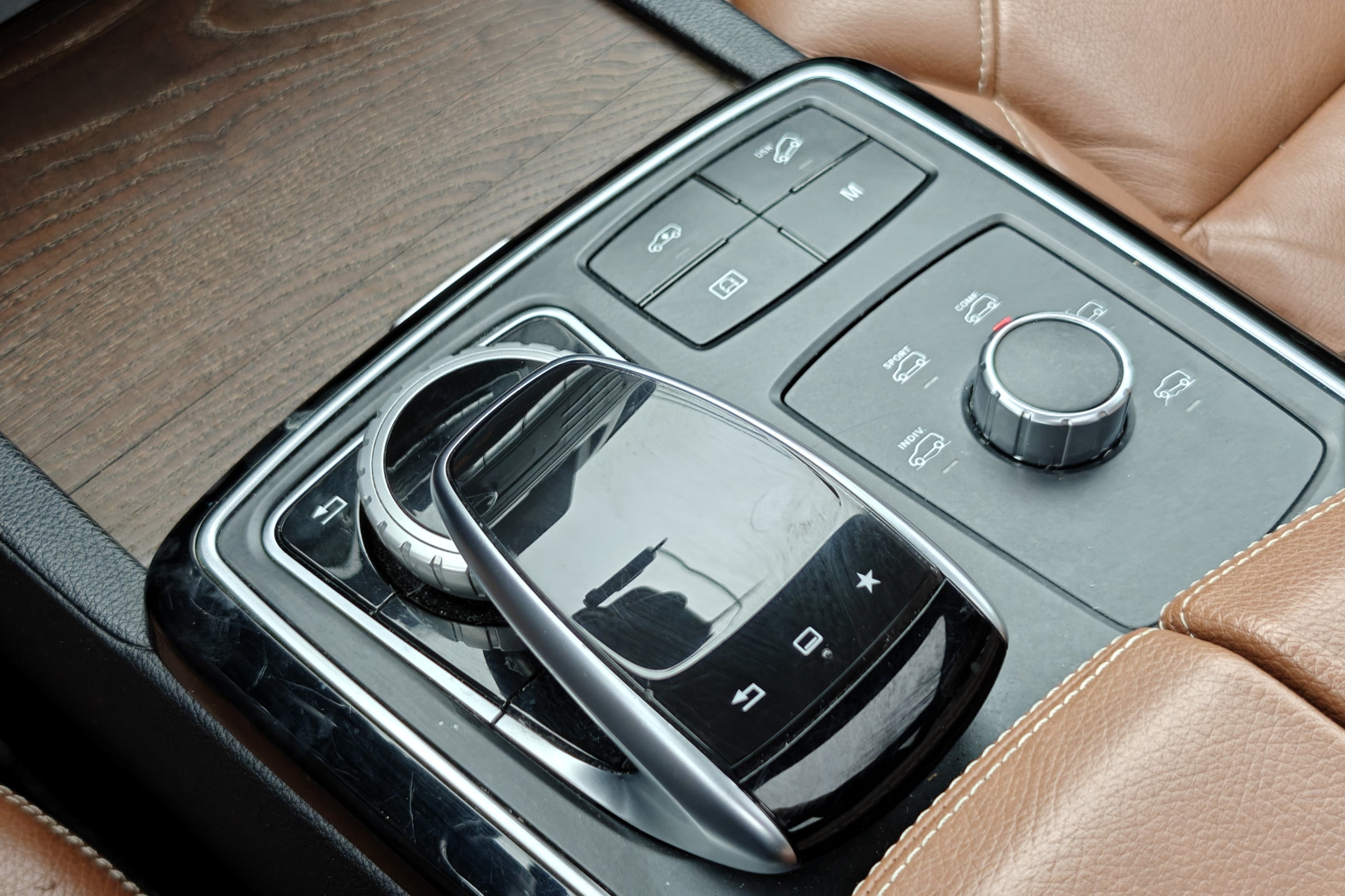 Richmond Used Car Dealer | New and Used Car For Sale | Funfhundert Plus