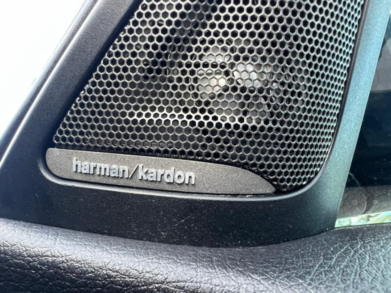 Oakville Used Car Dealer | New and Used Car For Sale | AKM Automotive Ltd