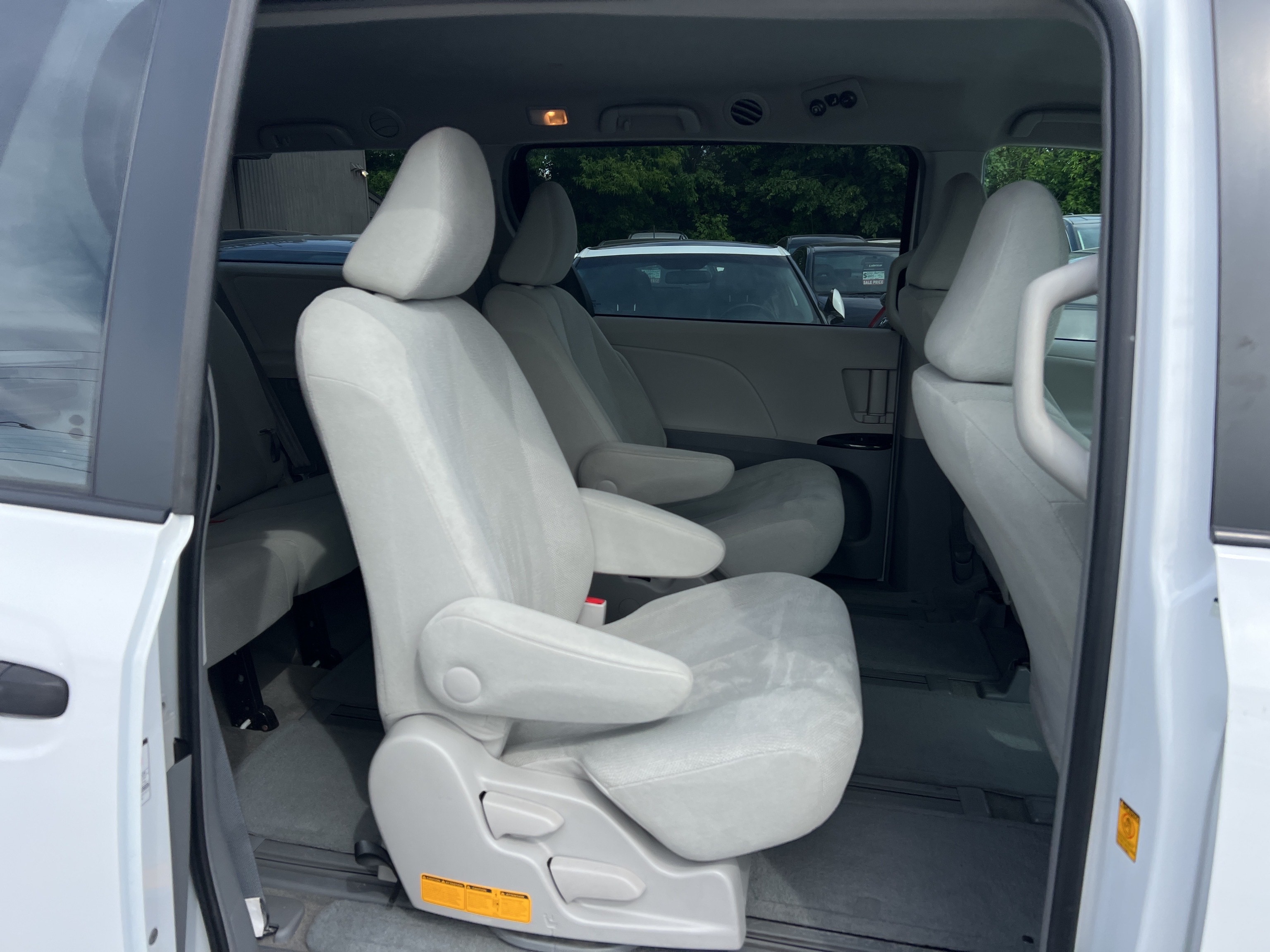 HAMILTON Used Car Dealer | New and Used Car For Sale | Best Motors