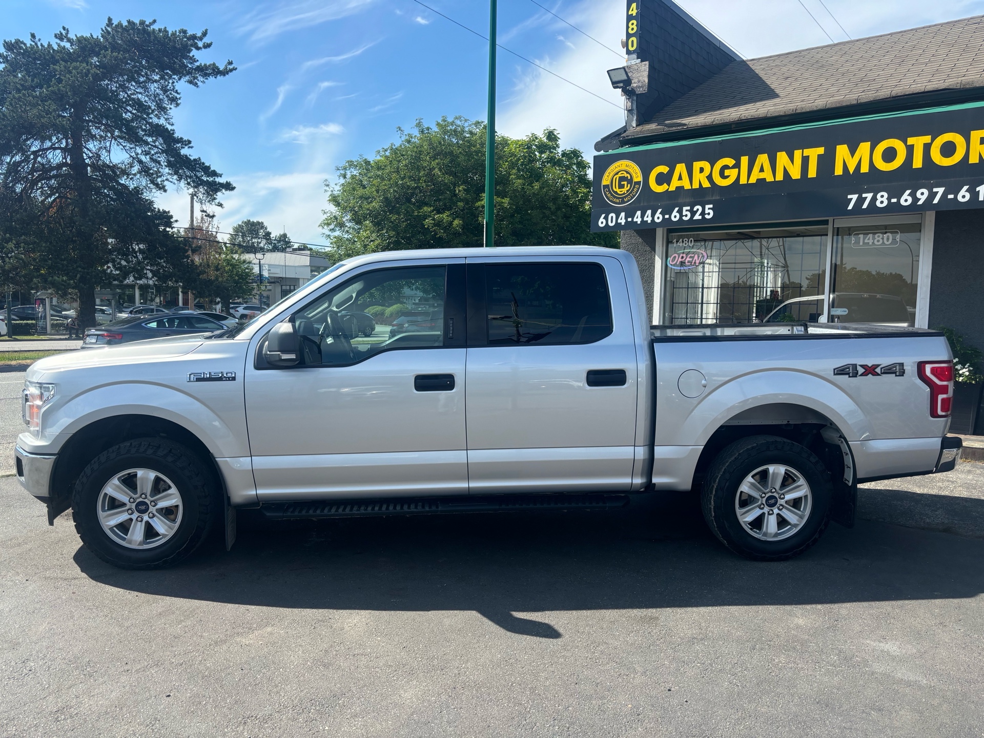 BURNABY Used Car Dealer | New and Used Car For Sale | Cargiant Motors