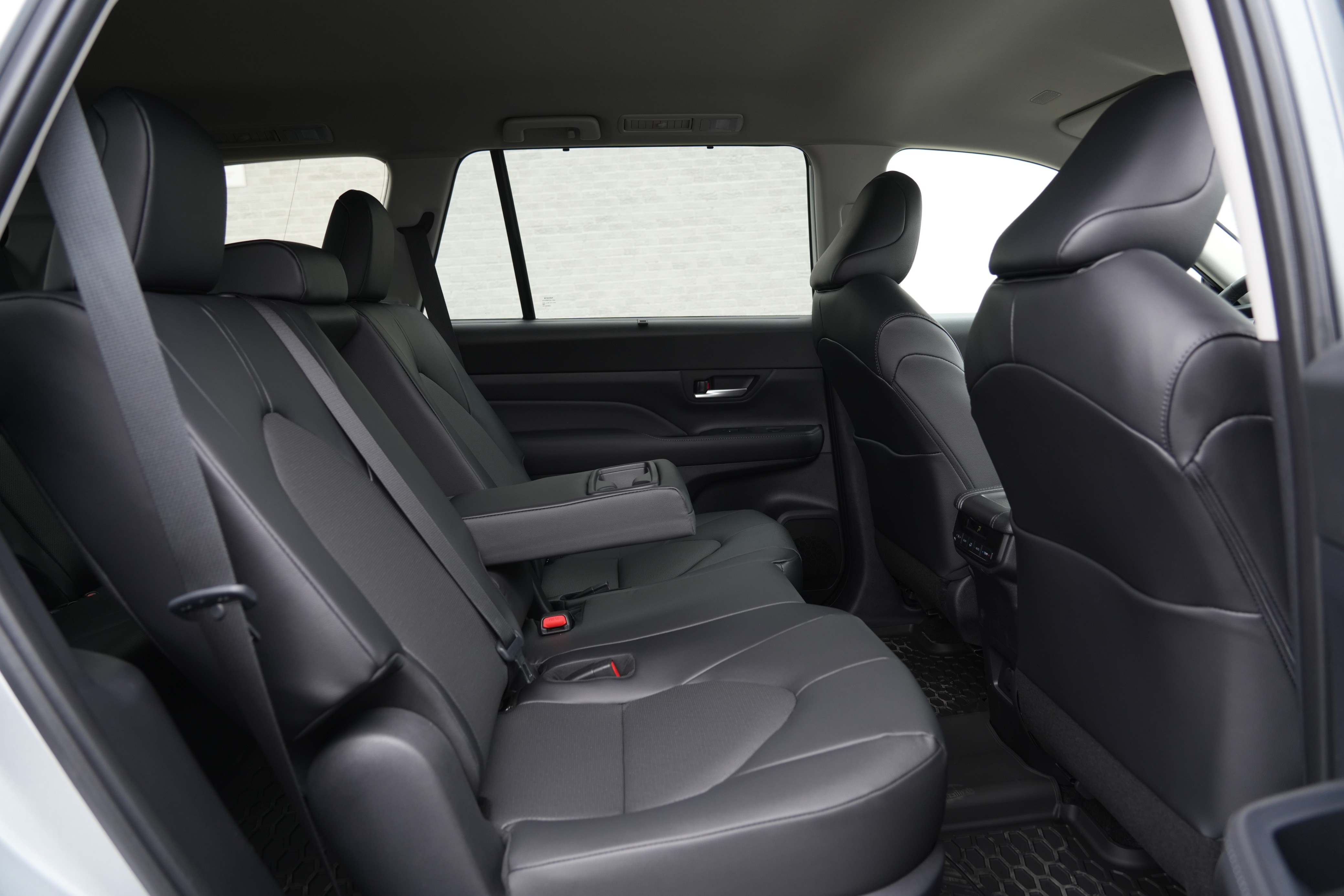 Contact Information | Elite fine cars Group | MISSISSAUGA used car dealer