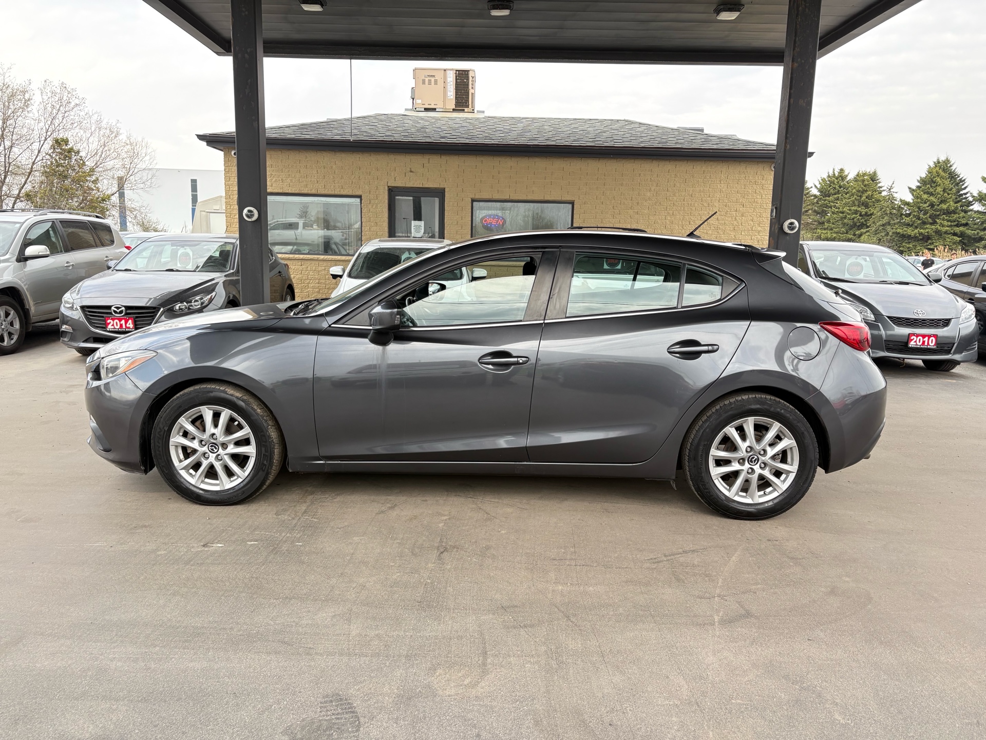 PUSLINCH Used Car Dealer | New and Used Car For Sale | GRAND AUTO GROUP INC