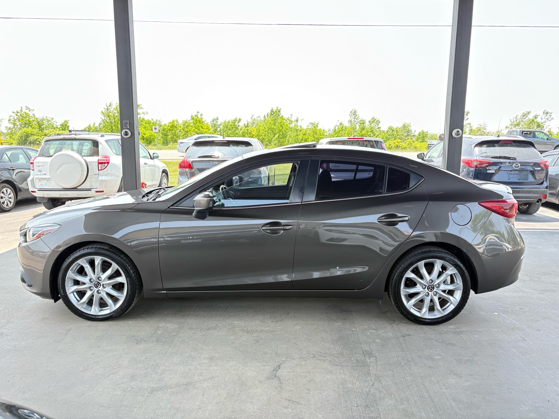 PUSLINCH Used Car Dealer | New and Used Car For Sale | GRAND AUTO GROUP INC