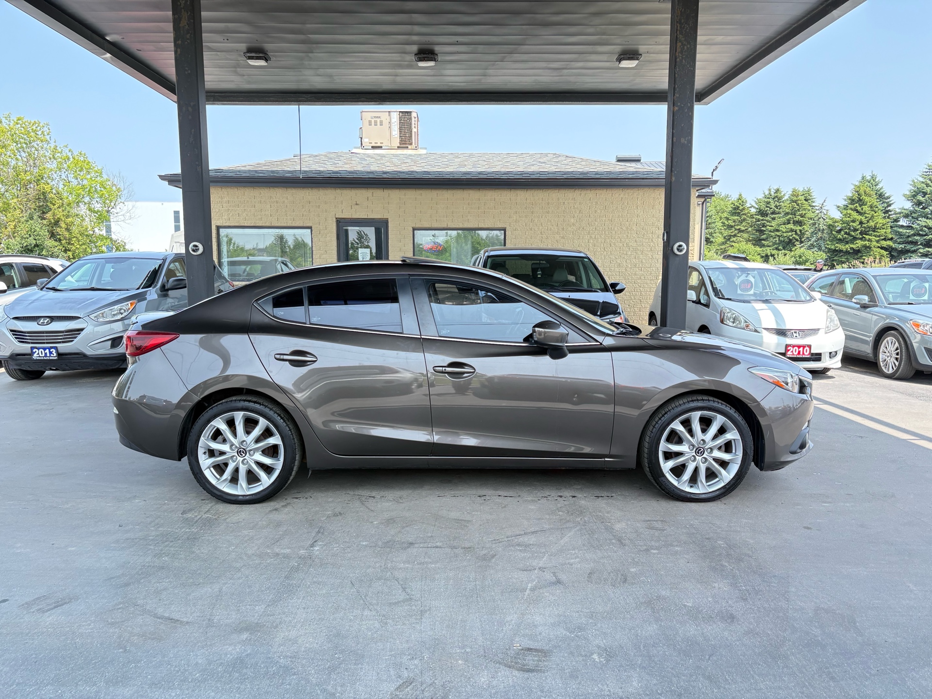 PUSLINCH Used Car Dealer | New and Used Car For Sale | GRAND AUTO GROUP INC