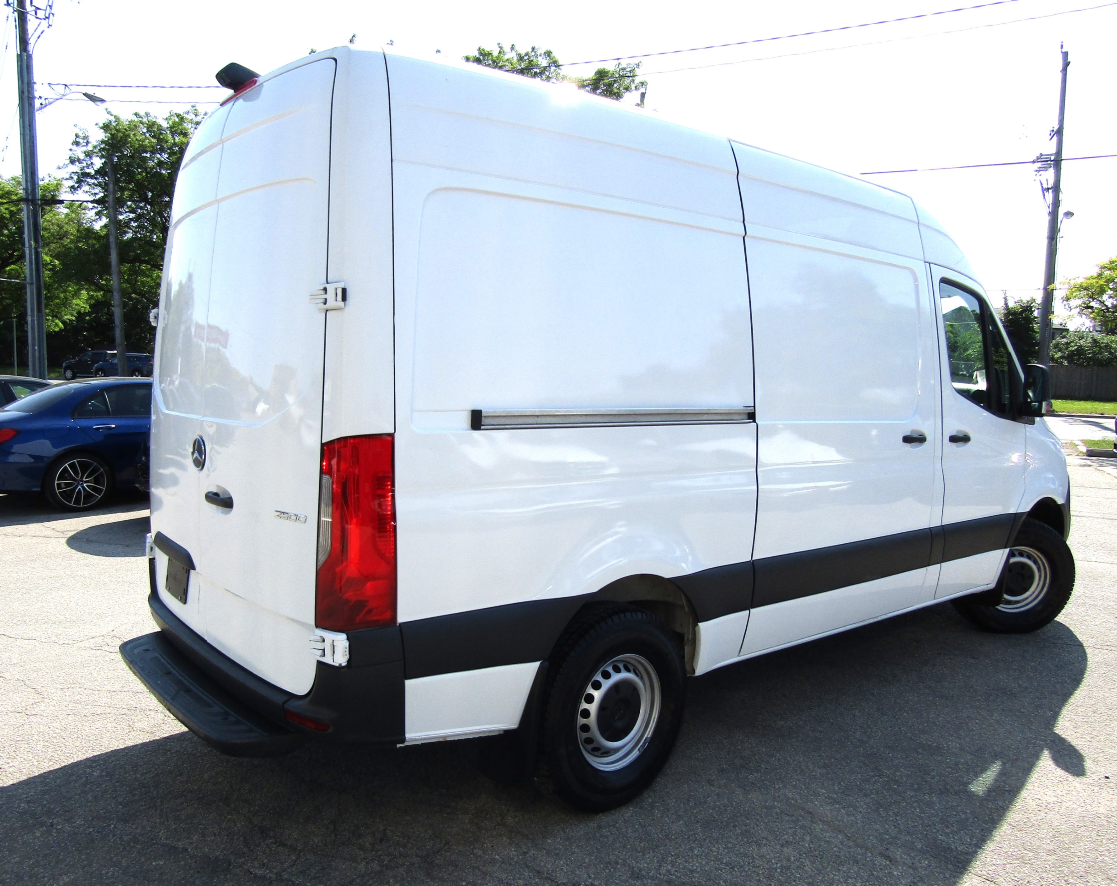 Toronto Used Car Dealer | New and Used Car For Sale | K.M.S Fine Cars Inc