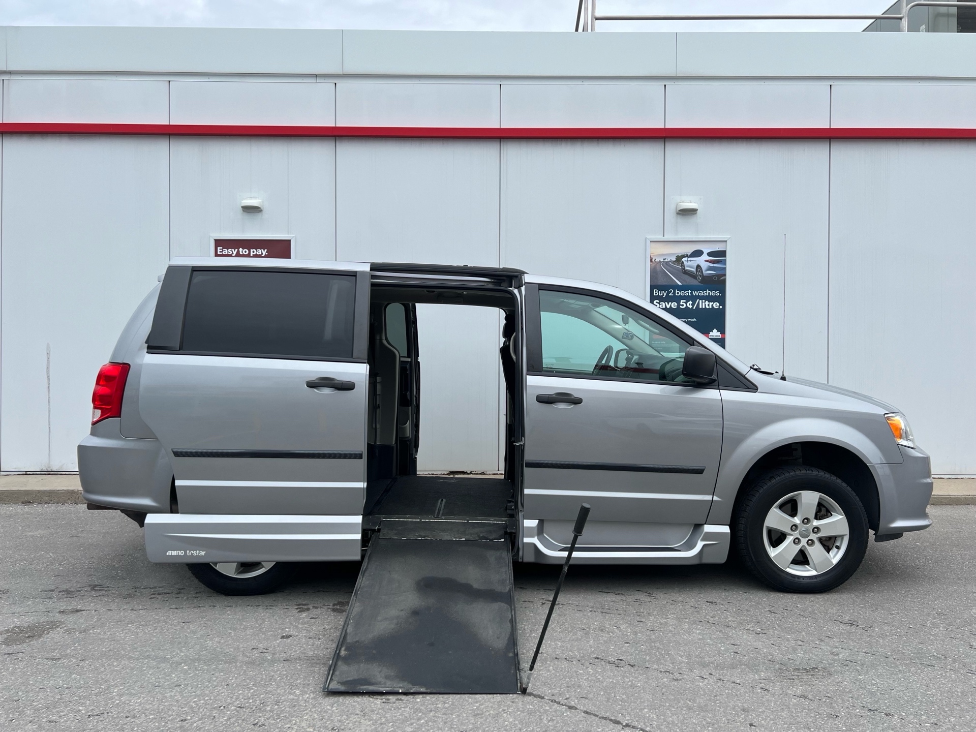 Used Car | TORONTO Used Car Dealer | New and Used Car For Sale | Lucky ...