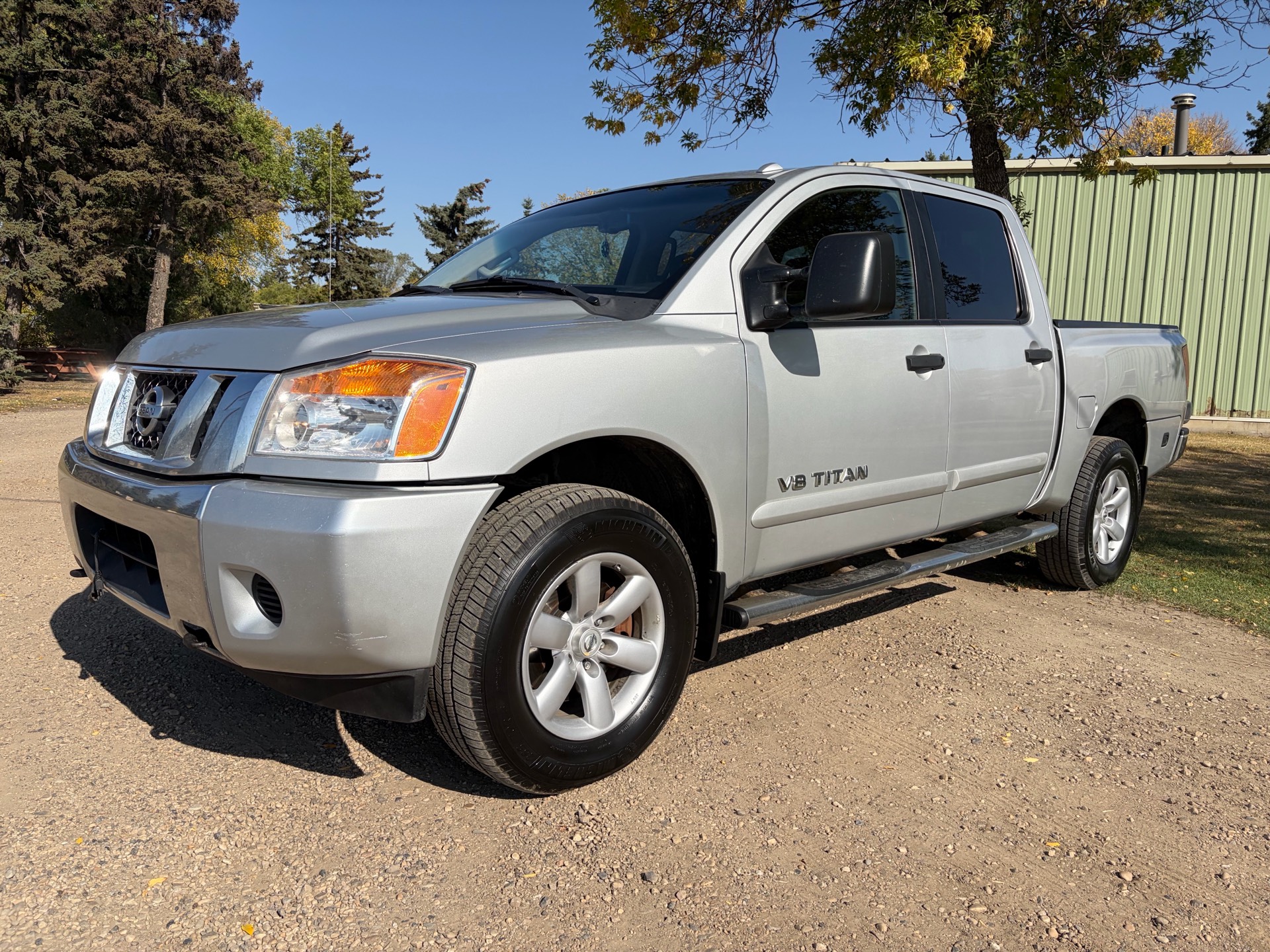 EDMONTON Used Car Dealer | New and Used Car For Sale | Redline Motors